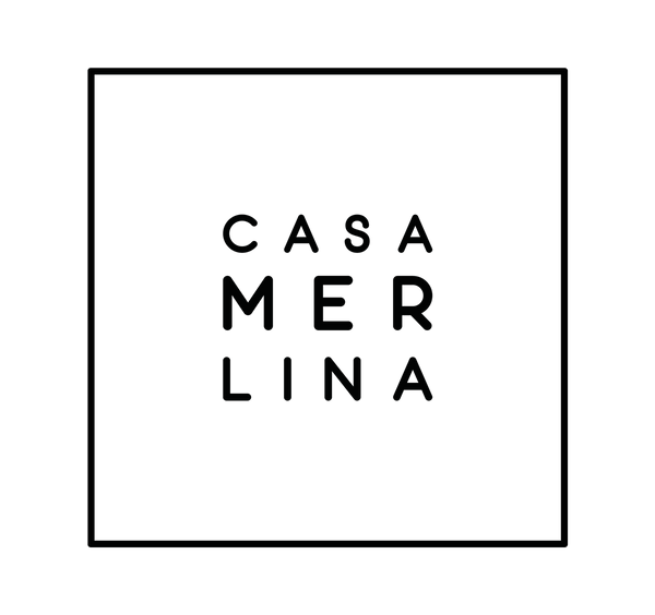 CARROZA NEGRA CON DORADO– Casa Merlina